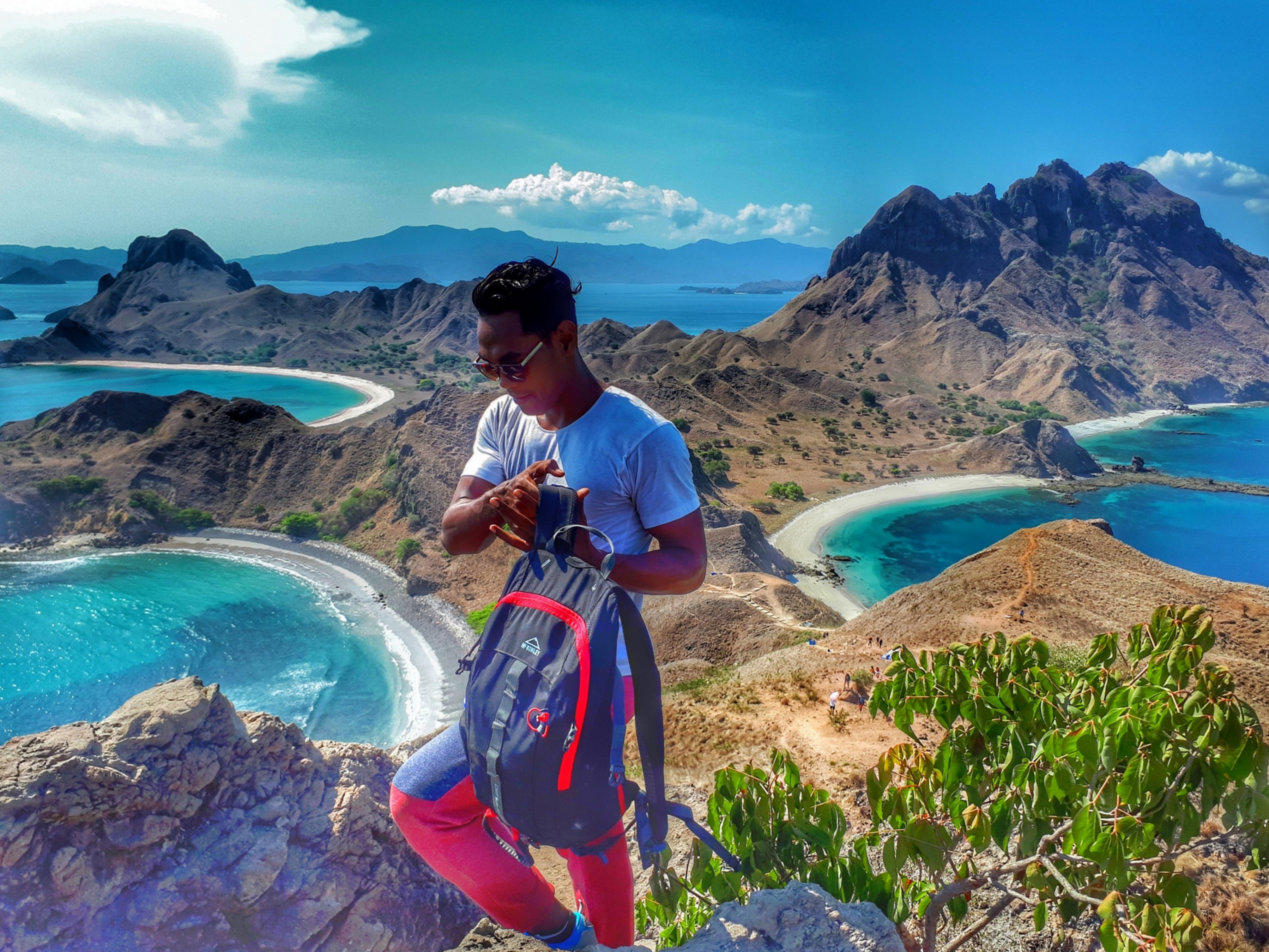 Kelor Island Trek, Menjerite Snorkeling & Kalong Sunset Tour – Labuan ...